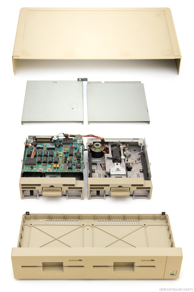 Apple IIe (1983) | Oldcomputr.com