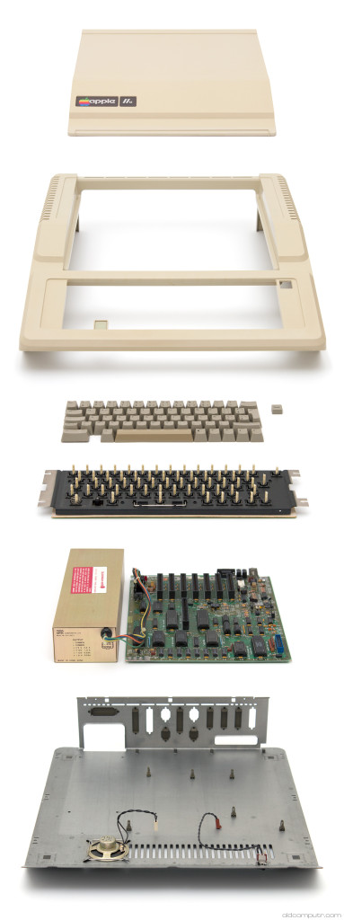Apple IIe (1983) | Oldcomputr.com