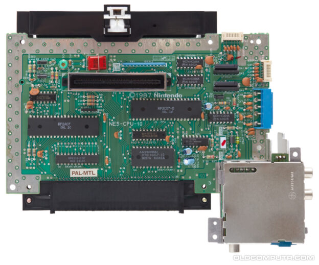 Nintendo Entertainment System / NES (1985) | Oldcomputr.com